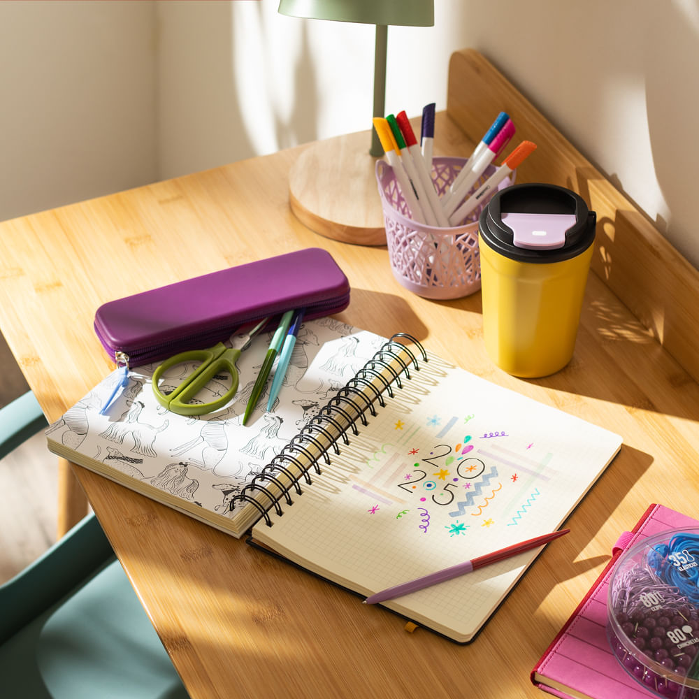 Cuaderno 160 Hojas con Líneas y Cuadros 18x3,5x24 cm - Casaideas Peru